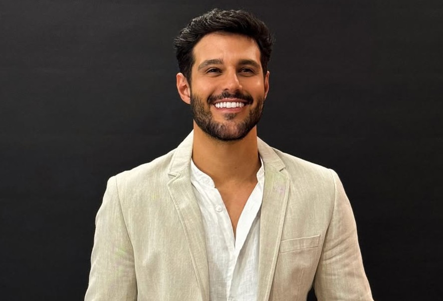 Ex-BBB Rodrigo Mussi exibe transformação estética; veja antes e depois
